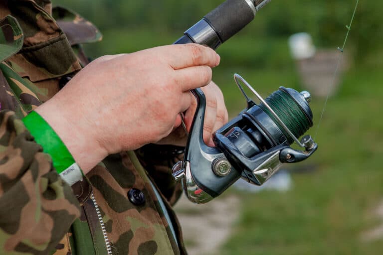 Best saltwater fishing line types - FishingFAQs.com